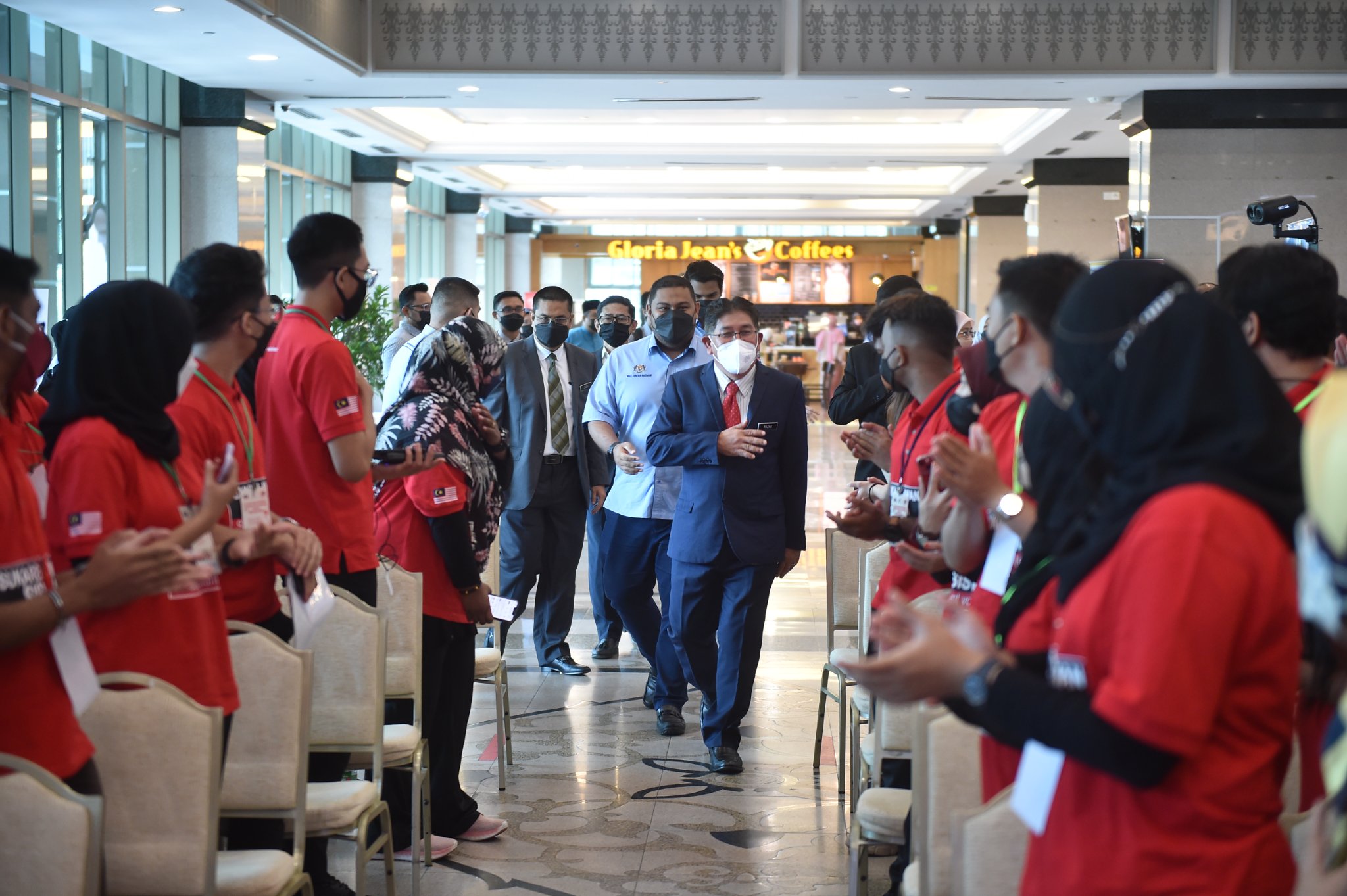 70 SUKARELAWAN SERTAI MISI SUKARELAWAN SISWA YSS-ASEAN GREEN SUMMER ...