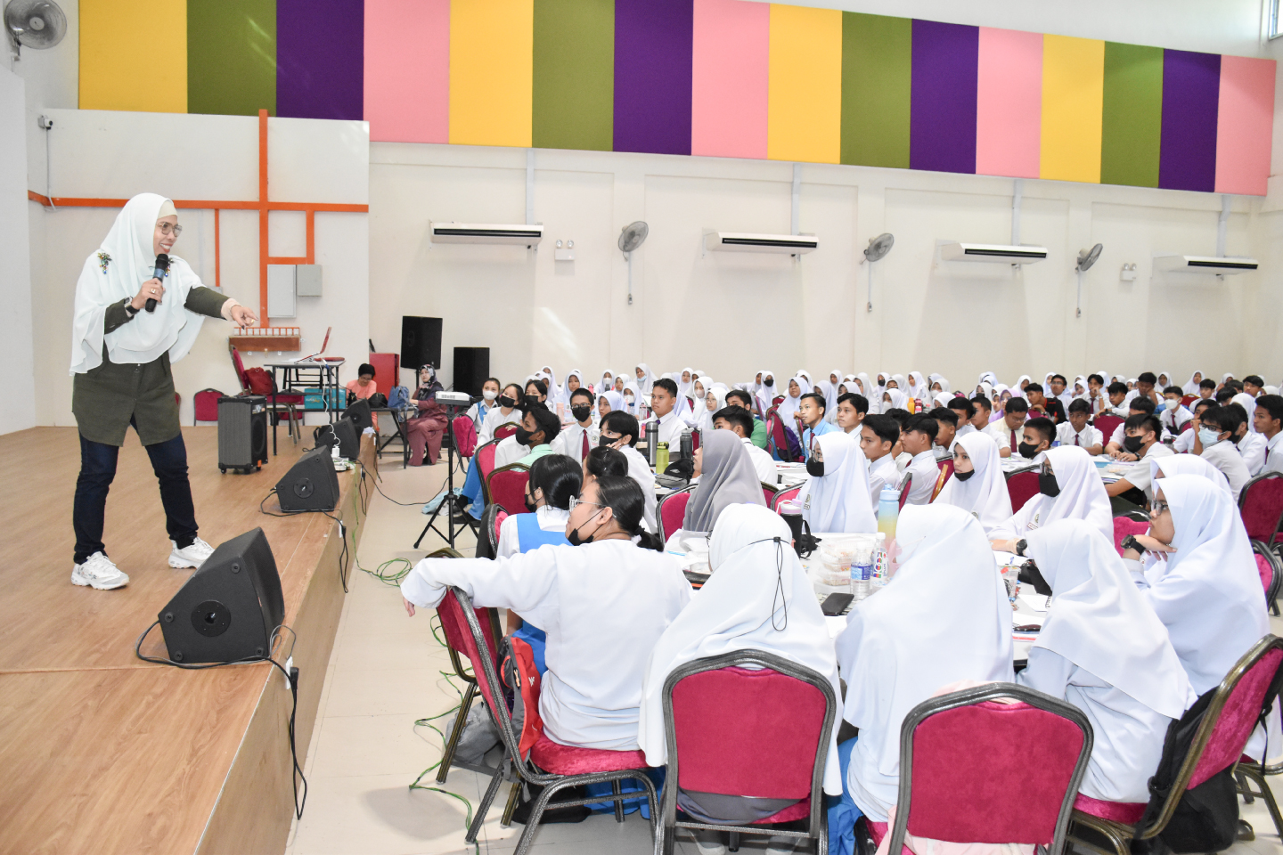 300 PELAJAR CALON SPM SMK BADIN DAPAT MANFAAT BENGKEL SKOR A SPM & NDP ...